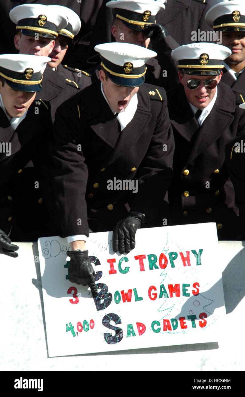 U s naval academy football team photo hi-res stock photography and ...