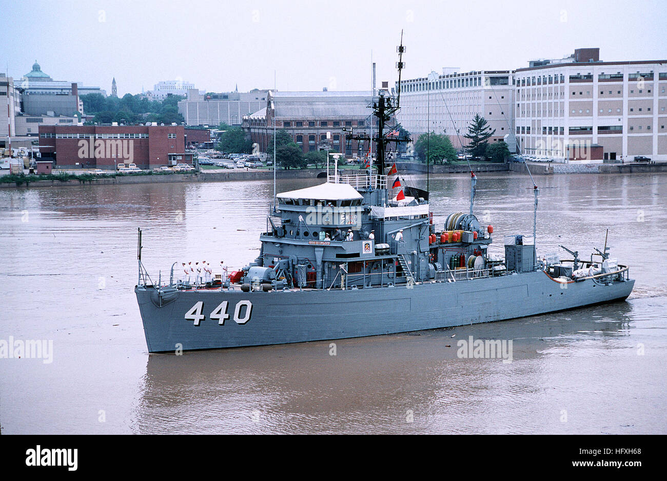 A port bow view of the ocean minesweeping ship USS EXPLOIT (MSO-440 ...