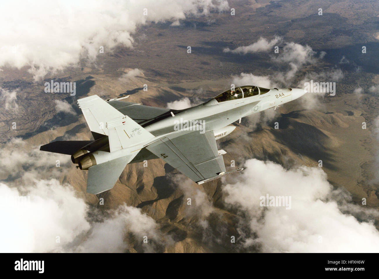 051215-N-9277A-002 China Lake, Calif. (Dec. 15, 2005) Ð An F/A-18F ...