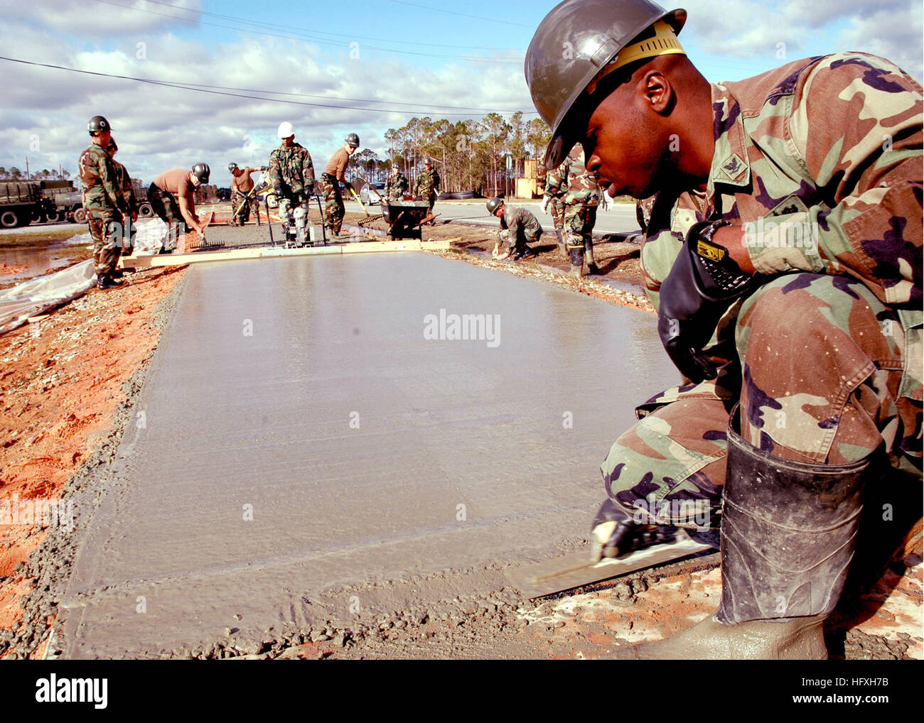 051215-N-0553R-001 Gulfport, Miss. (Dec. 15, 2005) - Builder 3rd Class ...