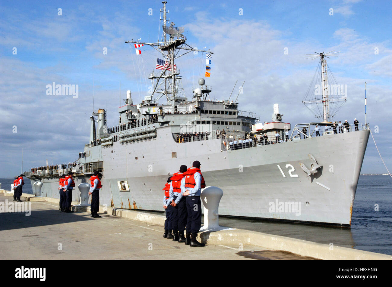 Uss shreveport hi-res stock photography and images - Alamy
