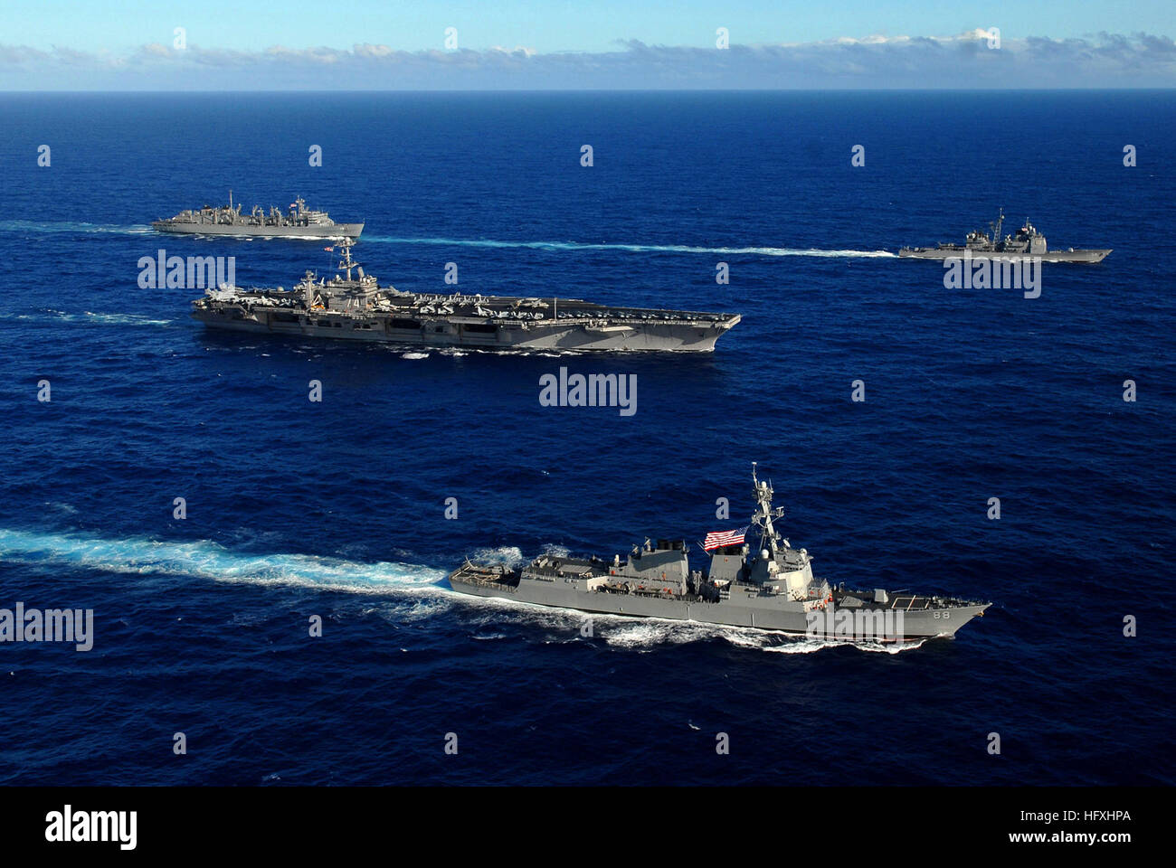 Msc fast combat support ship usns bridge t aoe 10 hi-res stock photography and images - Alamy