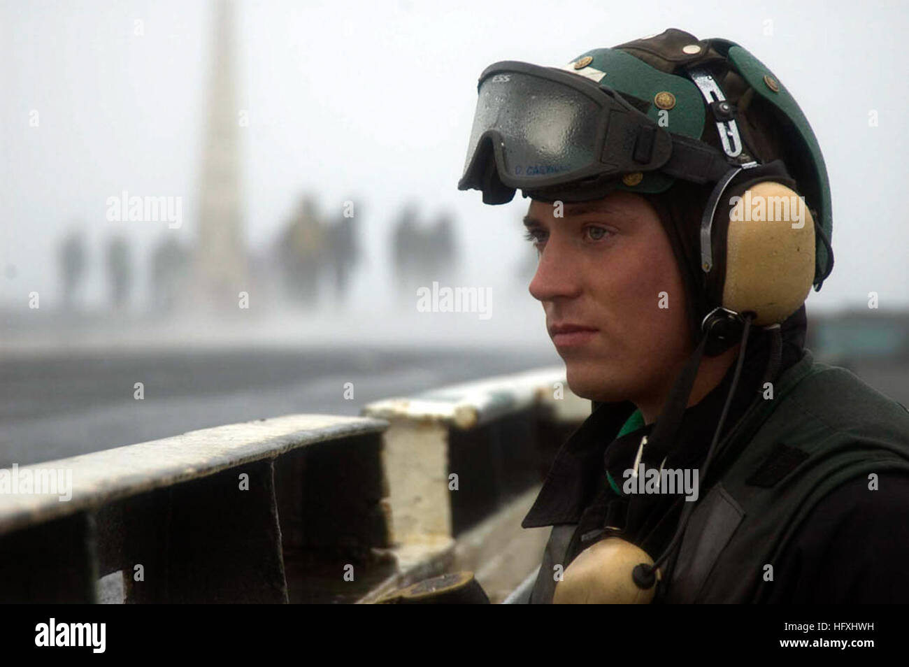 060106-N-5384B-026 Pacific Ocean (Jan. 6, 2006) - Airman Matthew Rommel ...