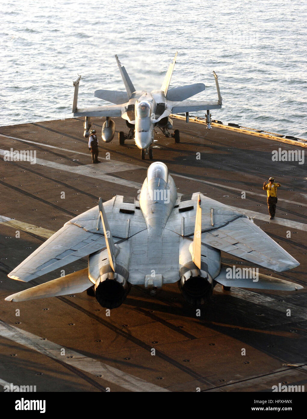 060106-N-7241L-002 Persian Gulf (Jan. 6, 2006) - An F-14D Tomcat ...