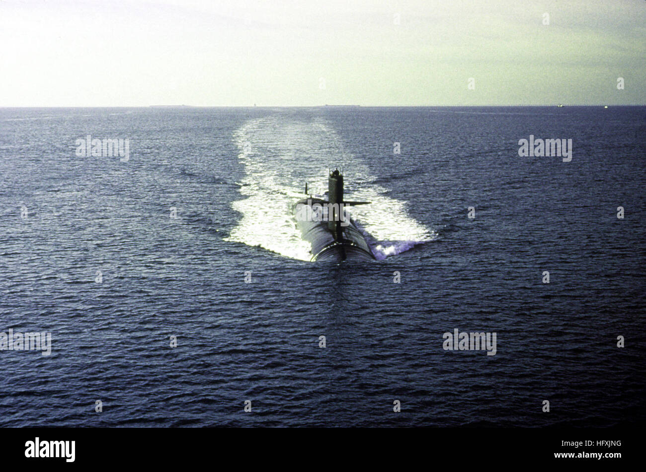A bow view of the nuclear-powered attack submarine USS FLYING FISH (SSN ...