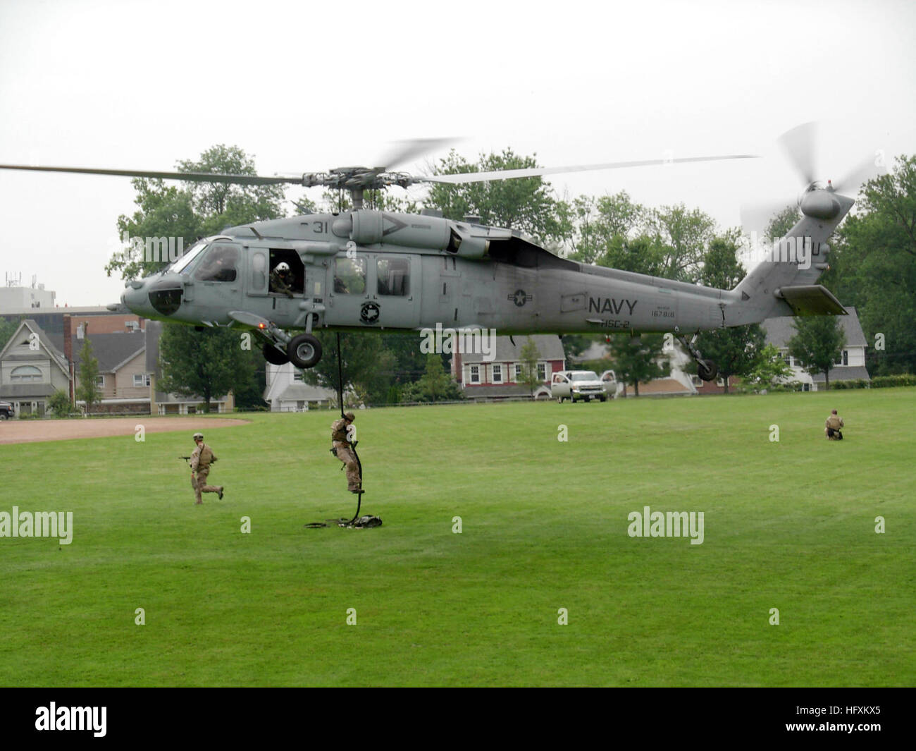 062727-N-5362A-001 GREENWICH, Conn. June 27, 2009 Navy SEALs from an ...