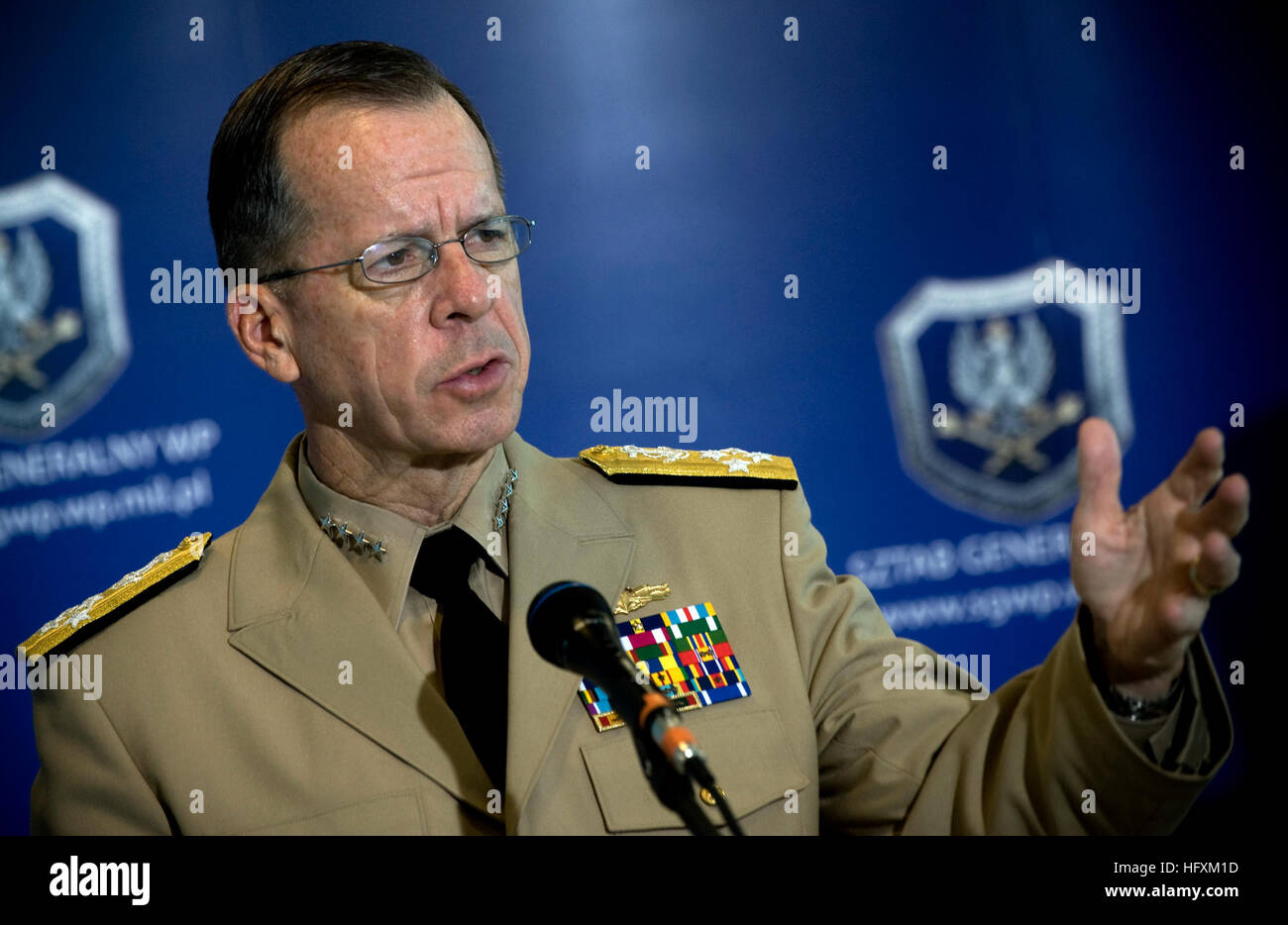 Chief general staff polish armed hi-res stock photography and images ...