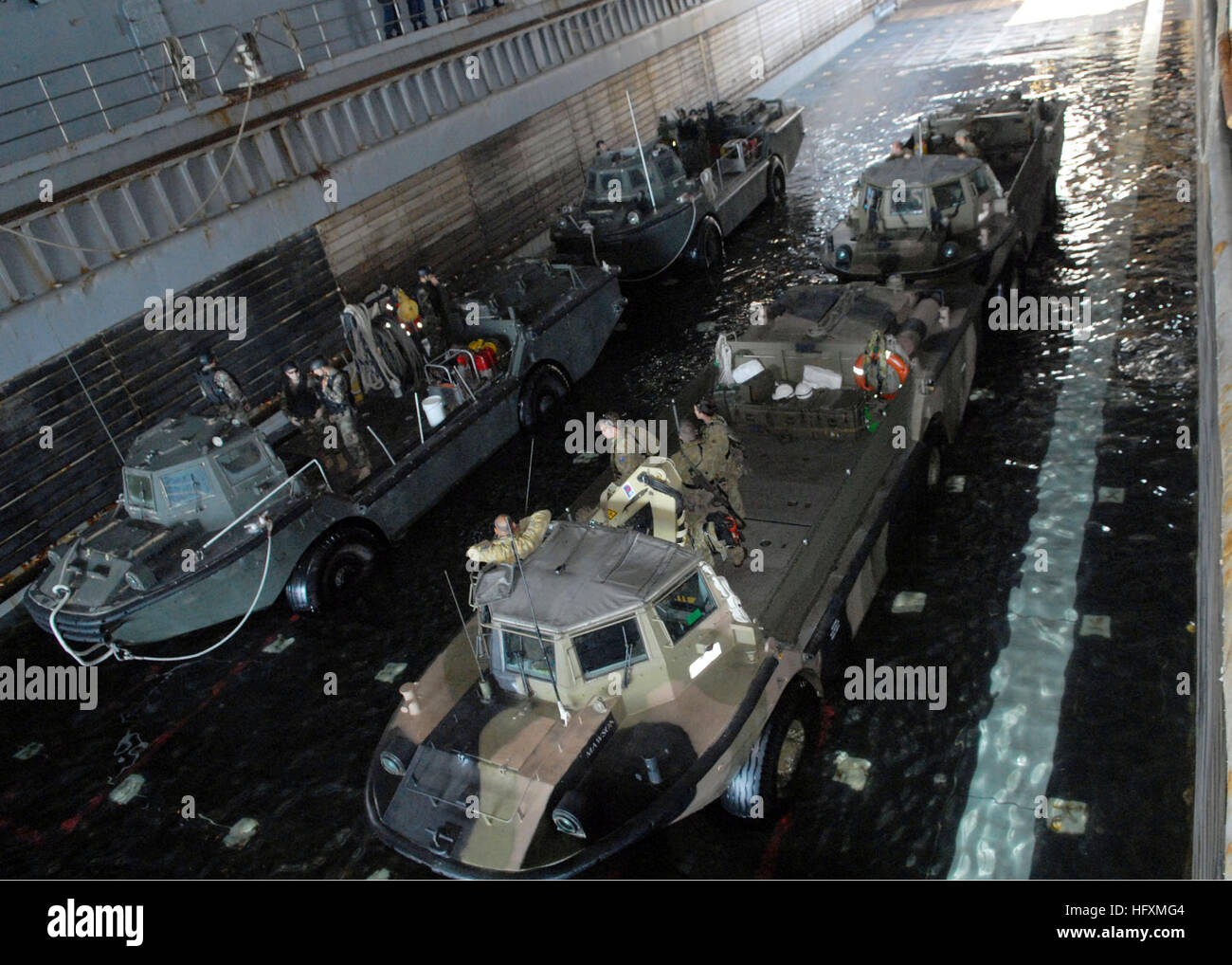 Lighter amphibious resupply cargo larc hi-res stock photography and ...