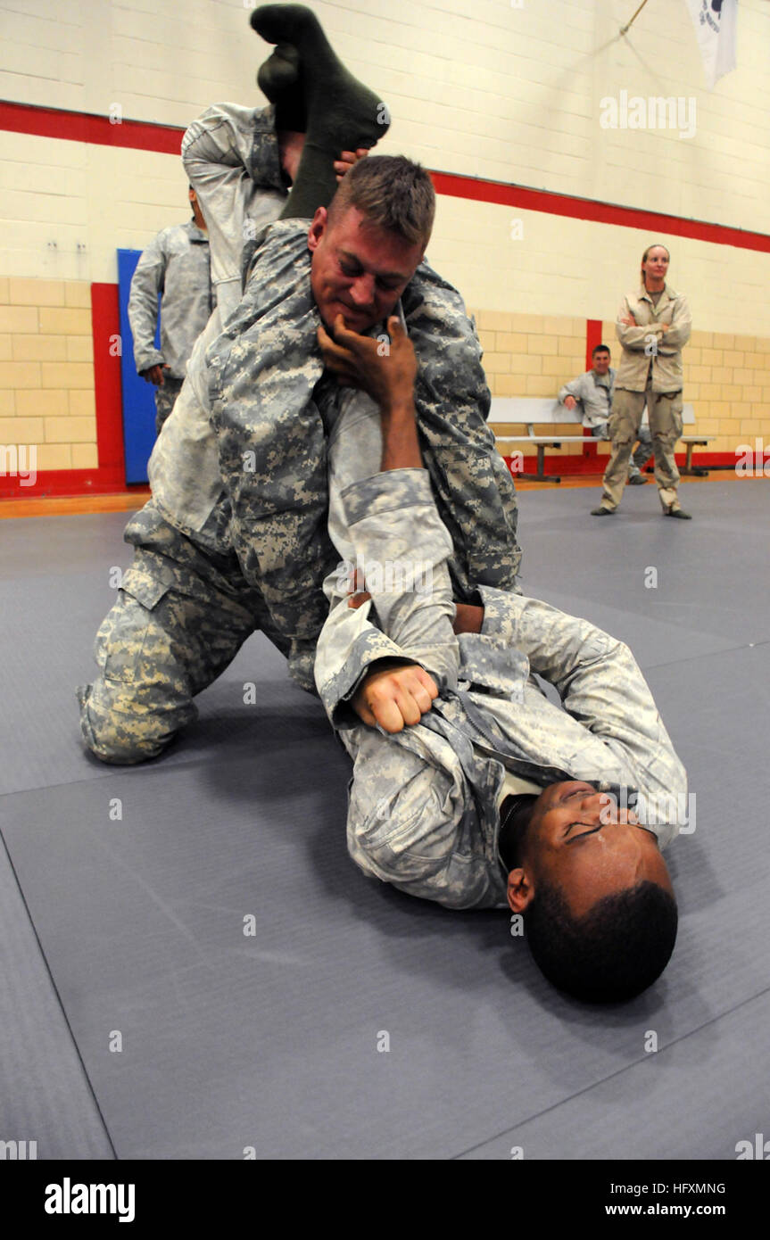 Master-at-Arms and Personnelman practice combative techniques at Fort ...