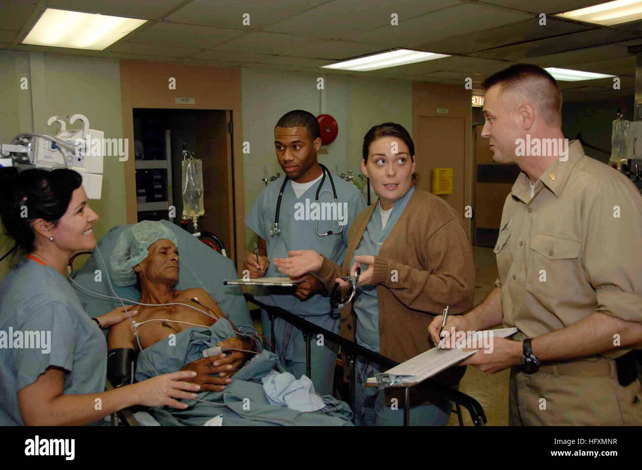 090709-A-1786S-002 CORINTO, Nicaragua (July 11, 2009) Lt. Kevin Marrs ...