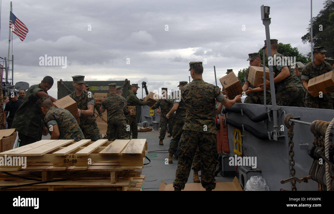 Us army lcu landing craft hi-res stock photography and images - Alamy