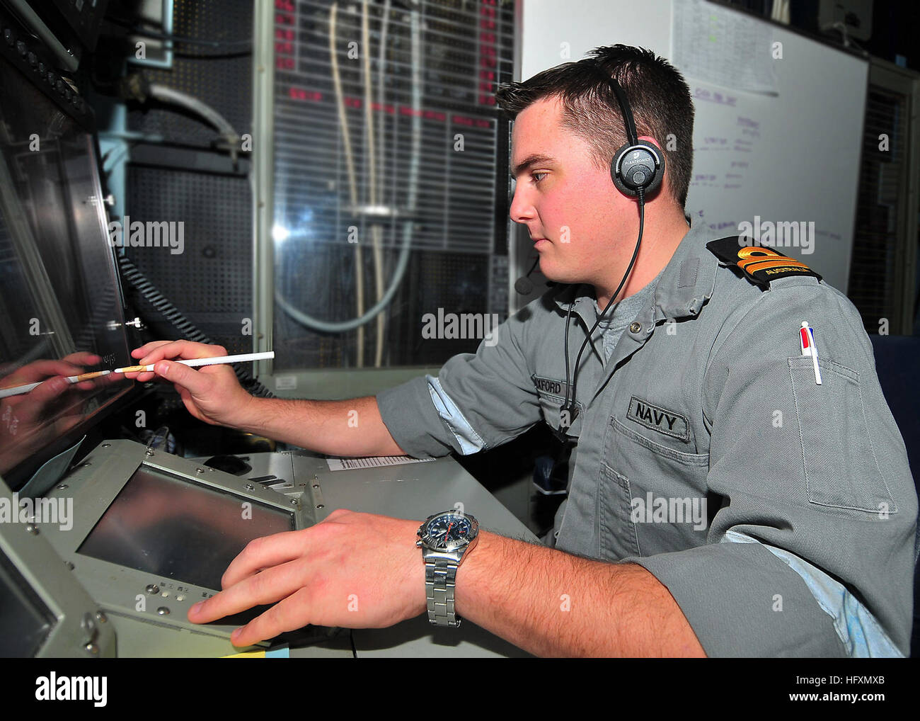 090714-N-6233C-003 PACIFIC OCEAN (July 14, 2009) Royal Australian Navy ...