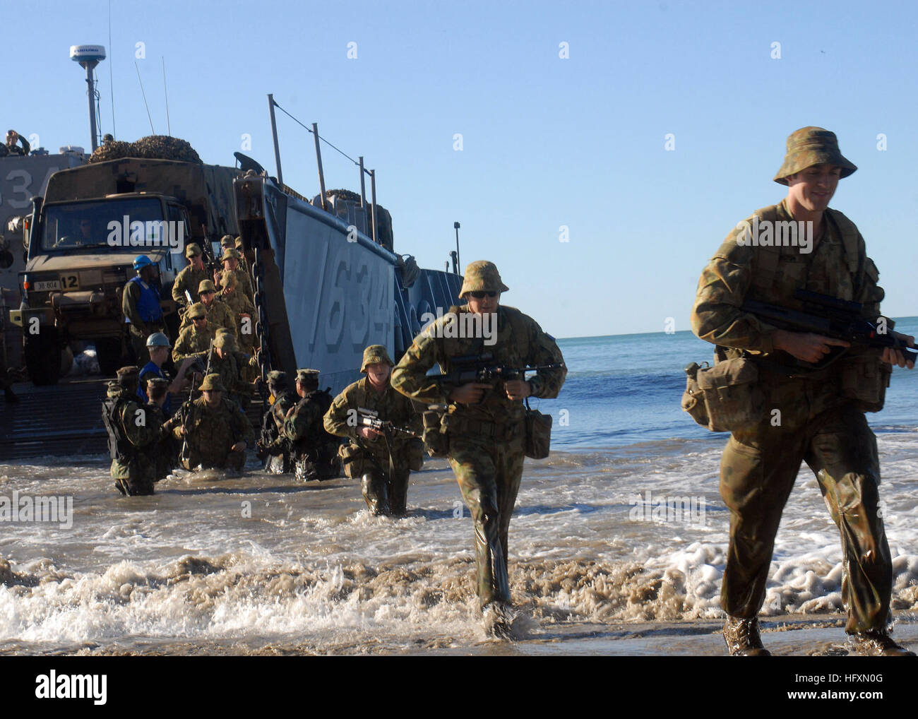 Us army lcu landing craft hi-res stock photography and images - Alamy