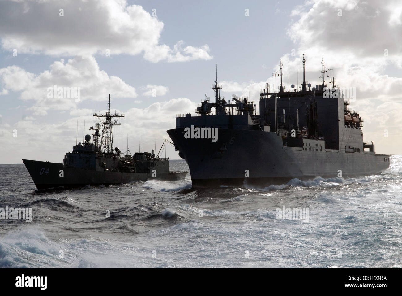 Australian navy frigate hmas darwin hi-res stock photography and images ...
