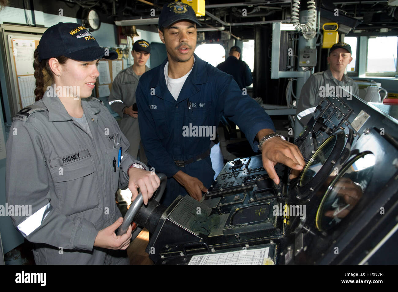 Uss essex frigate hi-res stock photography and images - Alamy