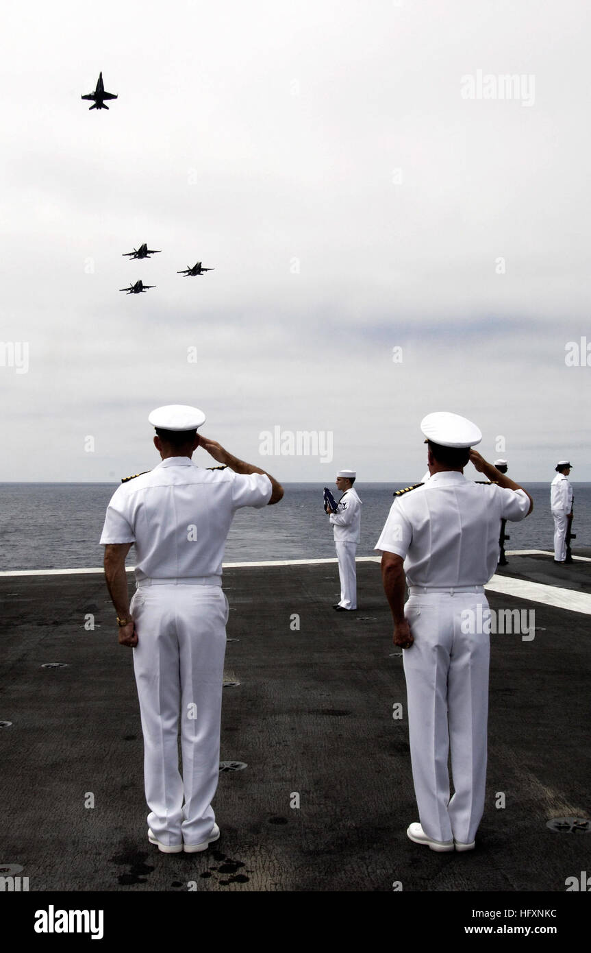 090727-N-3038W-079 PACIFIC OCEAN (Aug. 1, 2009) Capt. Michael Manazir ...