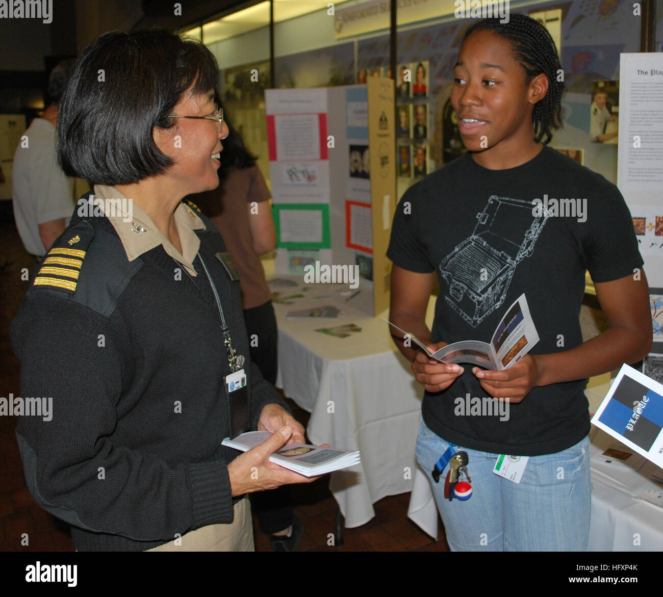 Mentoring camp hi-res stock photography and images - Alamy