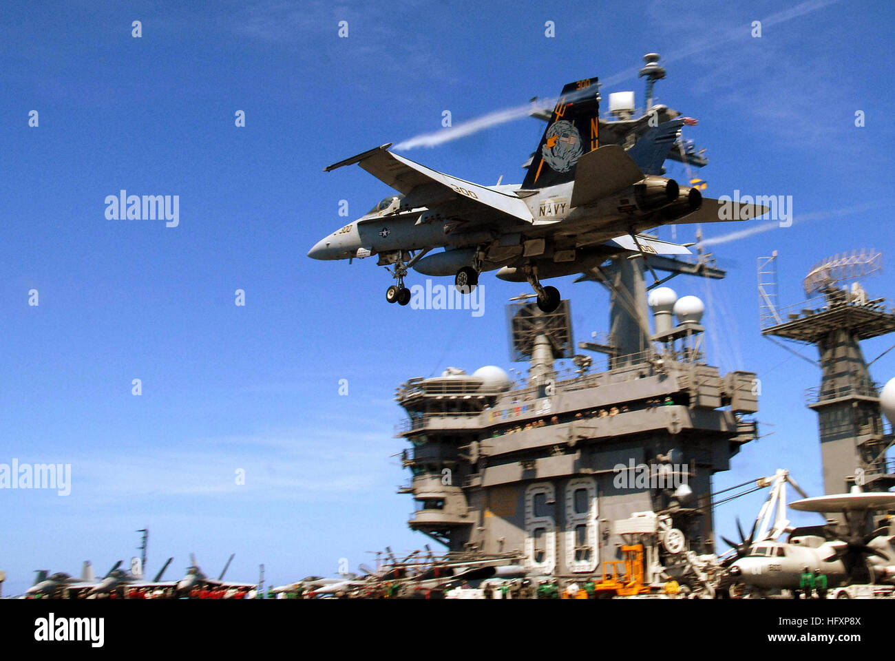 Navy capt bret batchelder hi-res stock photography and images - Alamy