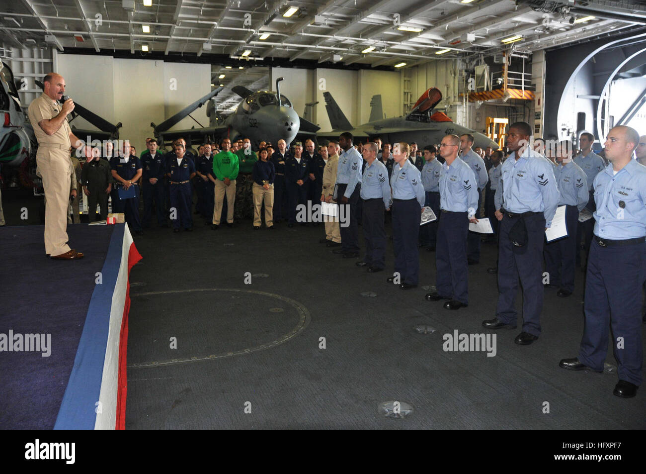 090816-N-1245S-001 PACIFIC OCEAN (Aug. 16, 2009) Capt. Bret Batchelder ...