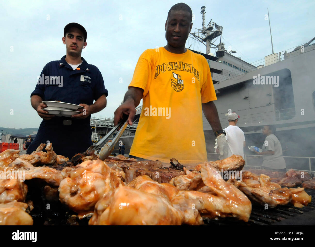 090818-N-7478G-154 BUSAN, Republic of Korea (Aug. 18, 2009) Chief ...