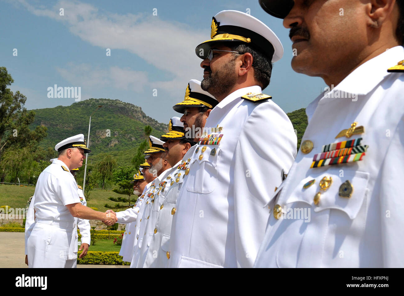 Chief of naval staff of the pakistan navy hi-res stock photography and ...