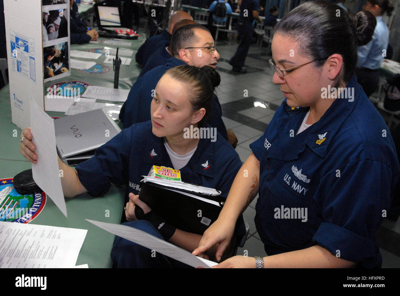 090822-N-5749W-114 GULF OF OMAN (Aug. 22, 2009) Storekeeper 3rd Class ...