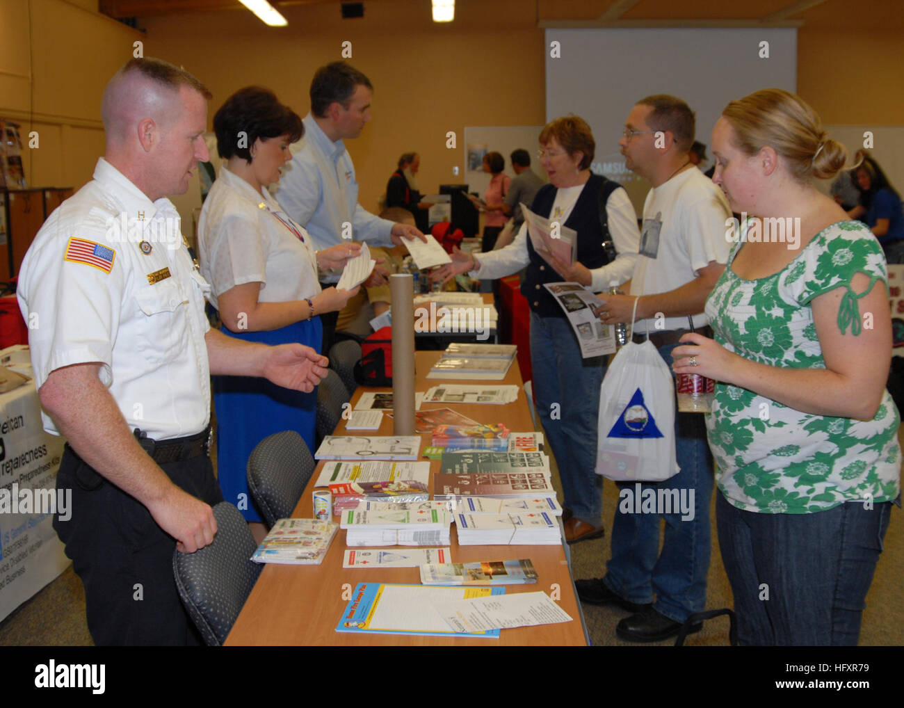 090902-N-9860Y-001 OAK HARBOR, Wash. (Sep. 2, 2009) Cliff Foley, a Navy ...