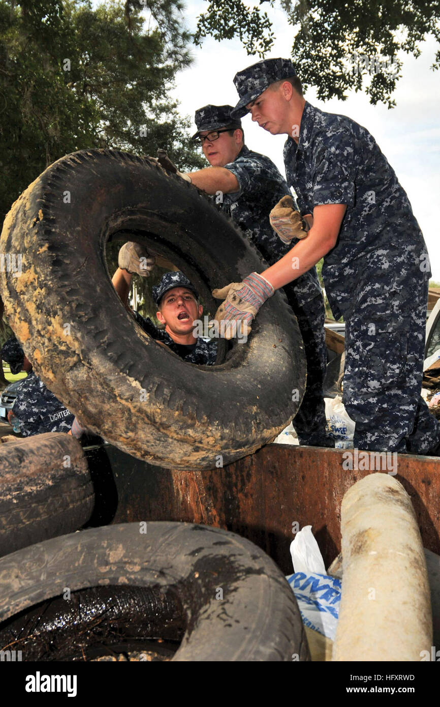 Naval weapons station charleston hi-res stock photography and images ...