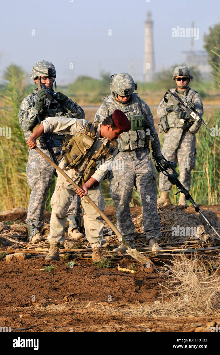 U.S. Soldiers from Alpha Troop, 2nd Platoon, 1st of the 150th Armored ...