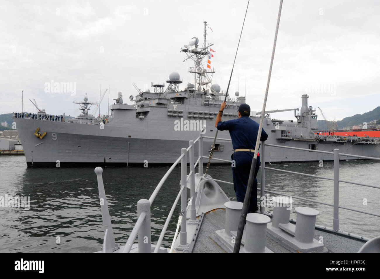 Us navy minesweeper hi-res stock photography and images - Alamy
