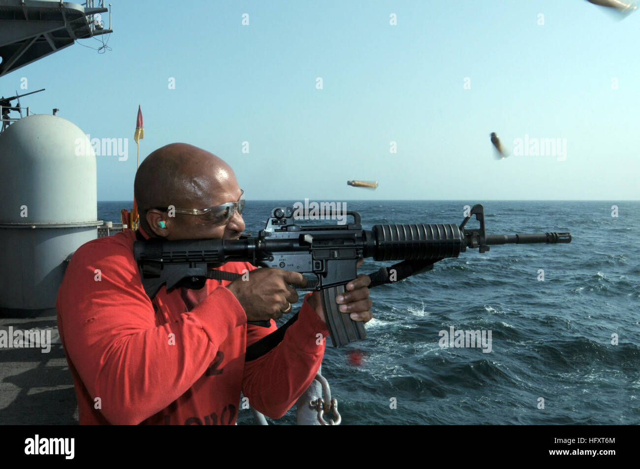 090925-N-3038W-330 INDIAN OCEAN (Sept. 25, 2009) Chief Gunner’s Mate ...