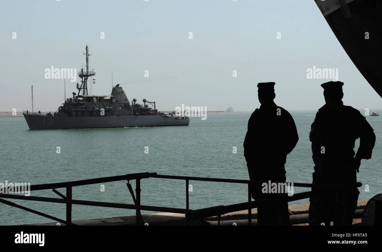 Uss dextrous hi-res stock photography and images - Alamy