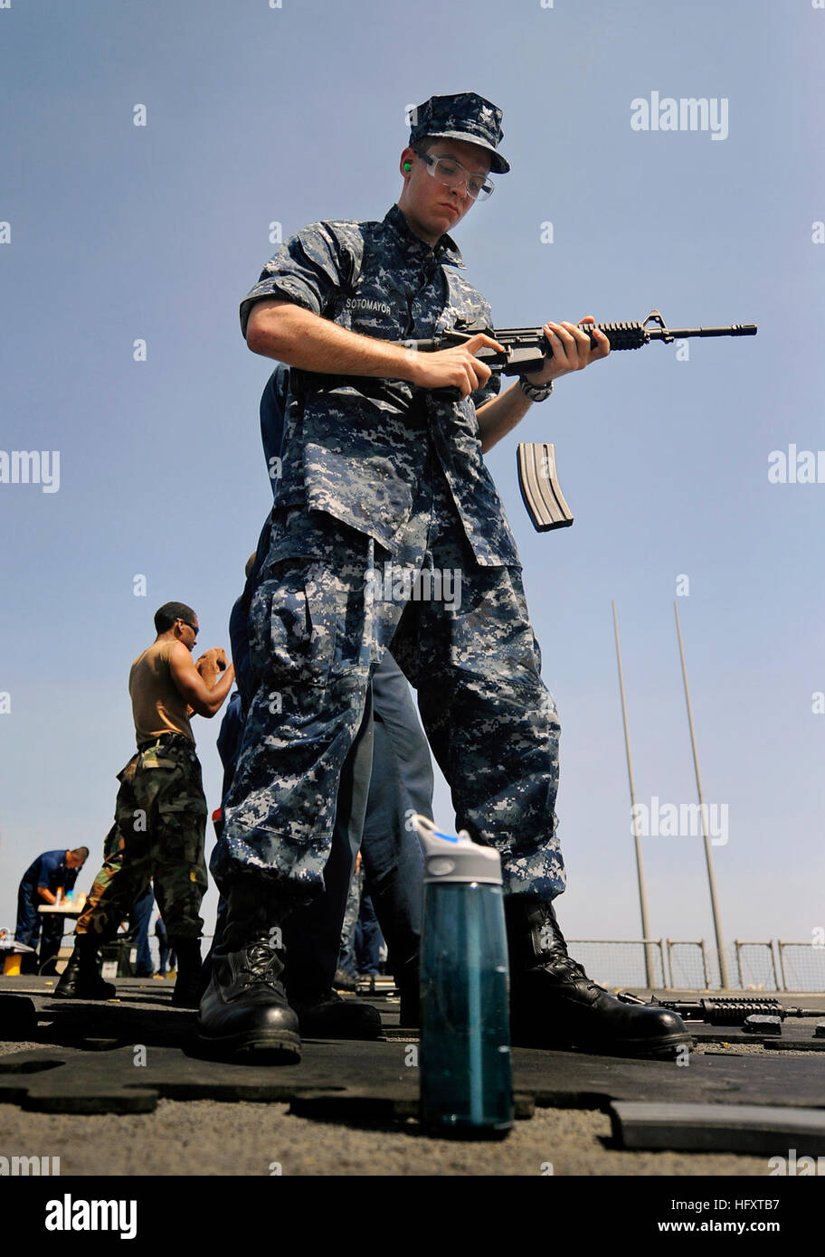 Emp weapon hi-res stock photography and images - Alamy