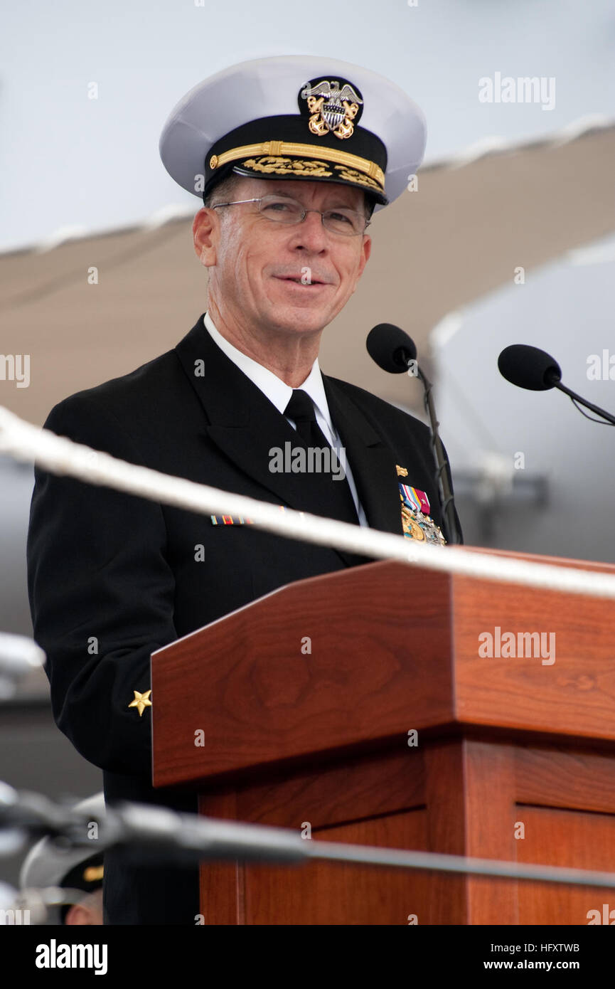 091010-N-0696M-164 PHILDELPHIA (Oct. 10, 2009) Admiral Mike Mullen ...
