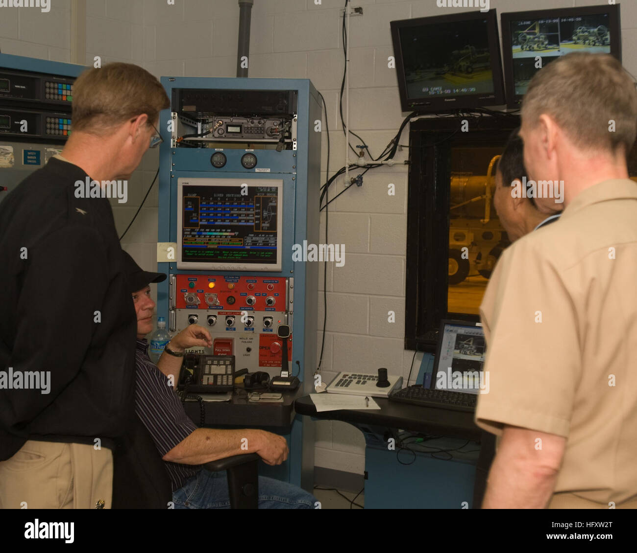 Biofuels aircraft hi-res stock photography and images - Alamy