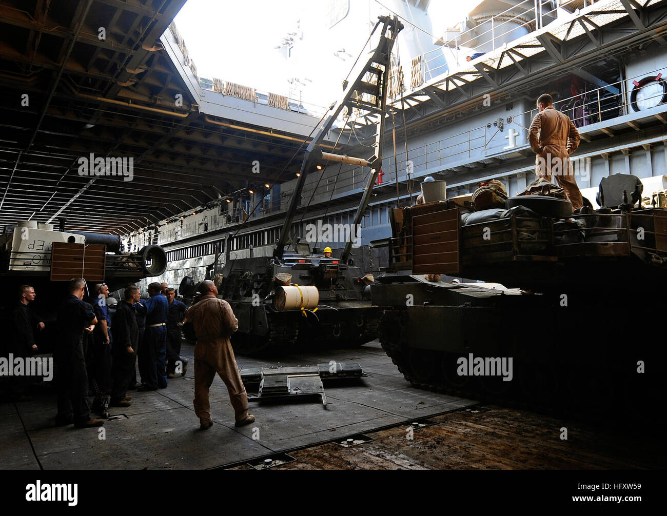 M88a2 hercules recovery vehicle hi-res stock photography and images - Alamy