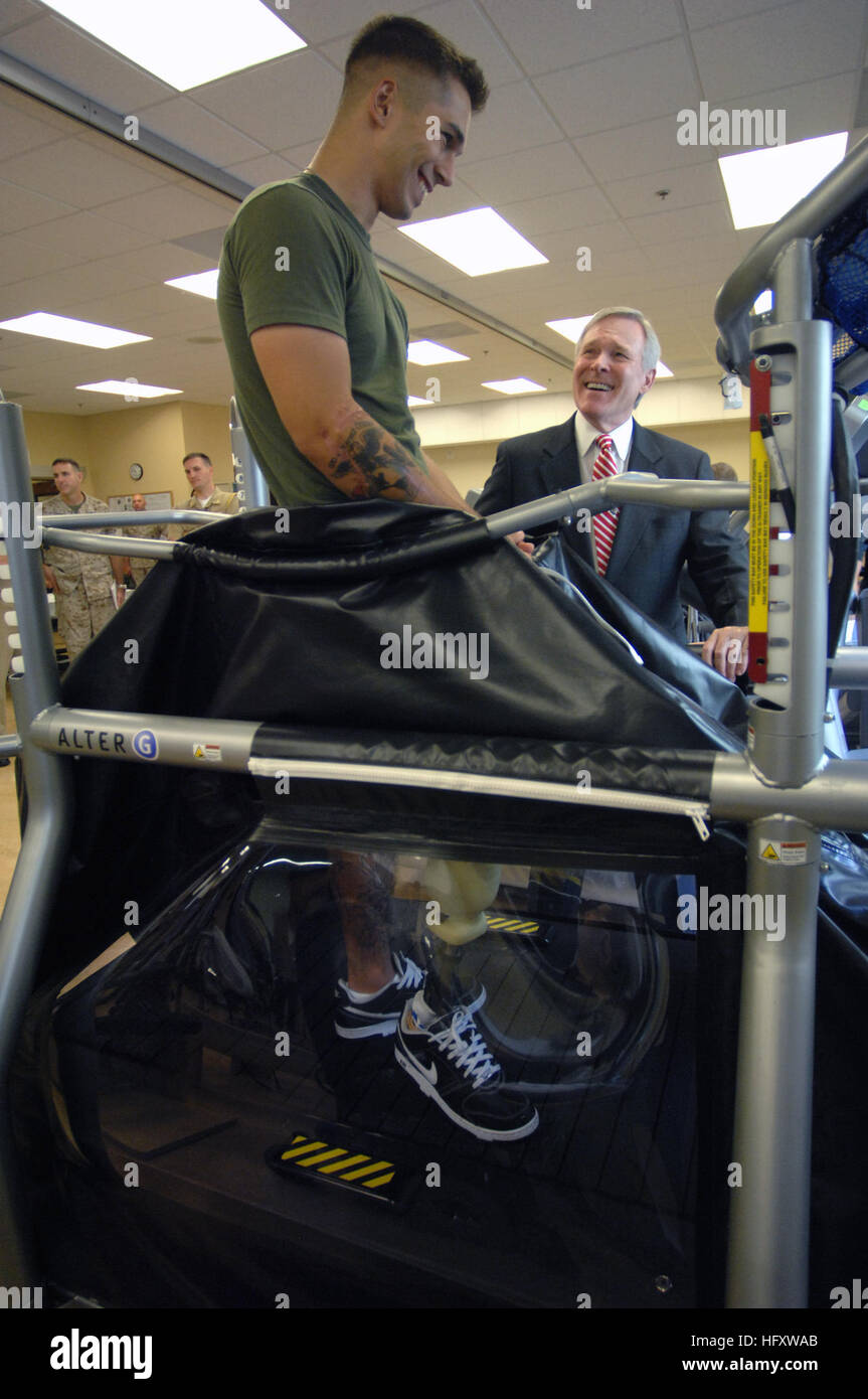 Naval medical hospital balboa hi-res stock photography and images - Alamy