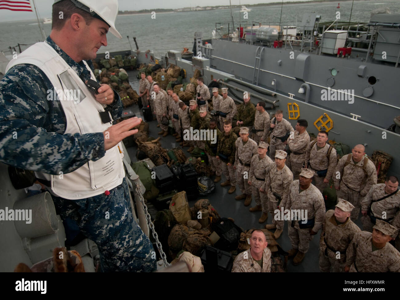 Landing craft utility lcu 1645 hi-res stock photography and images - Alamy