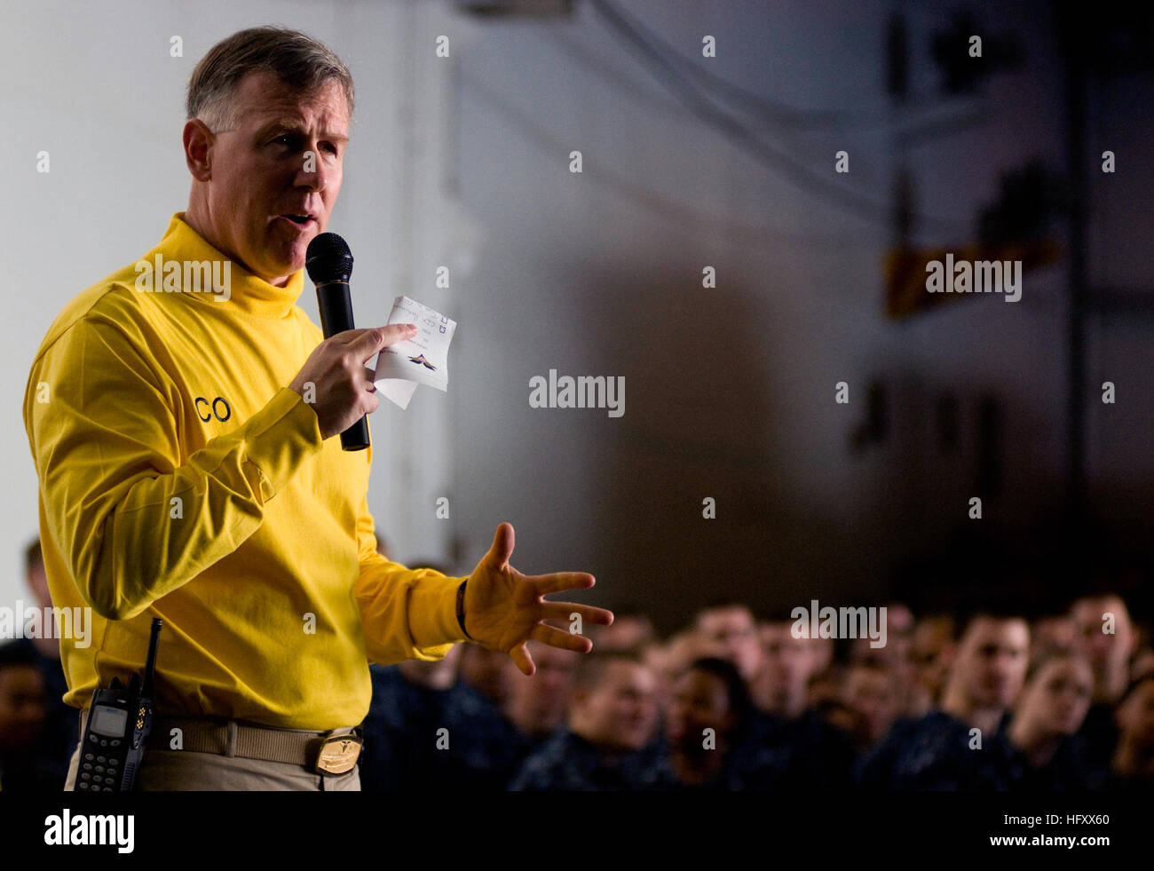 101222-N-2953W-127 PACIFIC OCEAN (Dec. 22, 2010) Capt. Bruce H. Lindsey ...