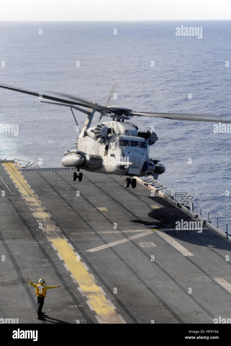 Us navy ch 53 sea stallion hi-res stock photography and images - Alamy