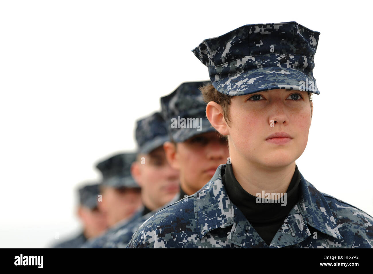 Navy chow hall hi-res stock photography and images - Alamy