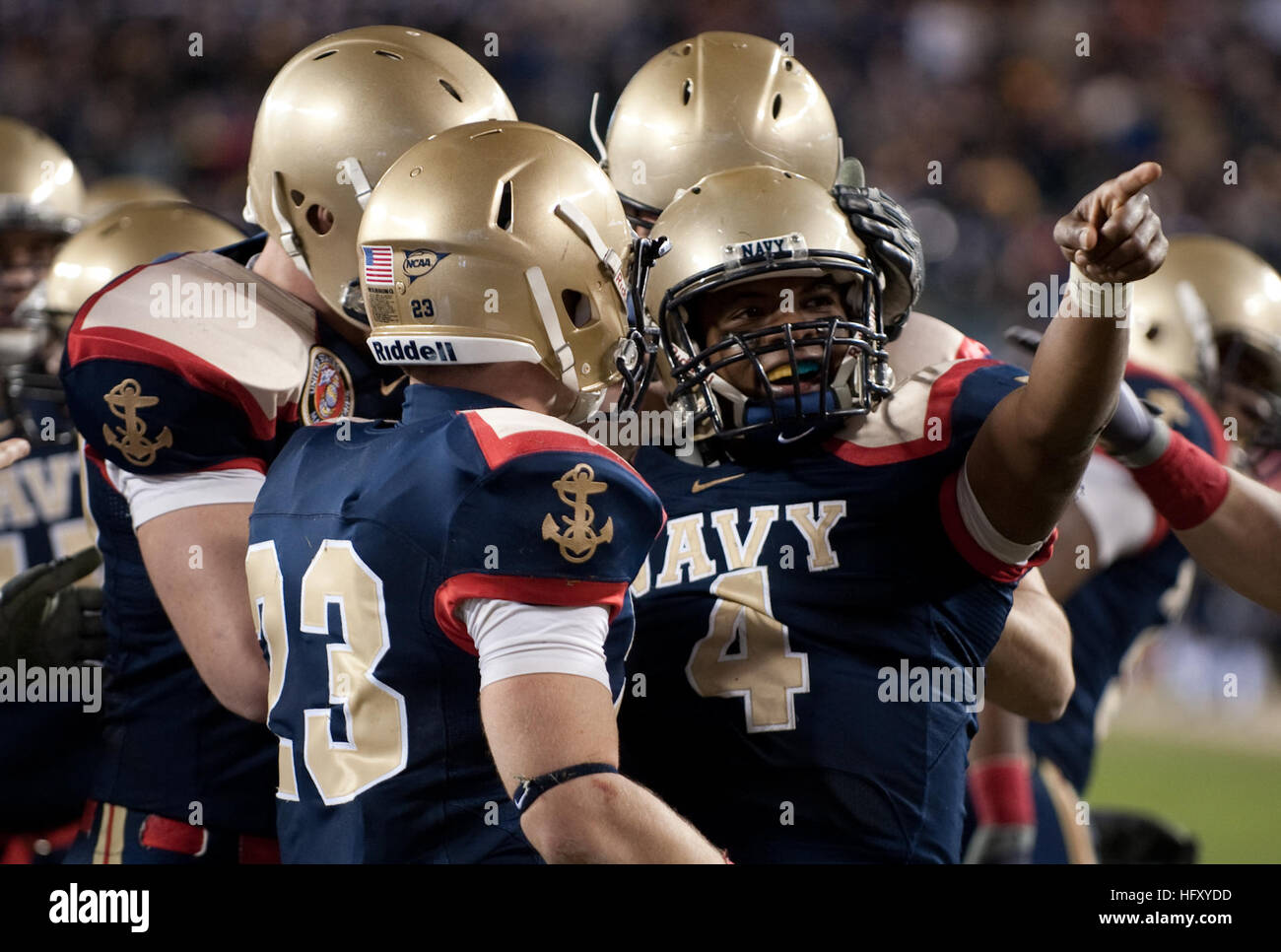 091212-N-0696M-626 PHILADELPHIA (DEC. 12, 2009) U.S. Naval Academy ...