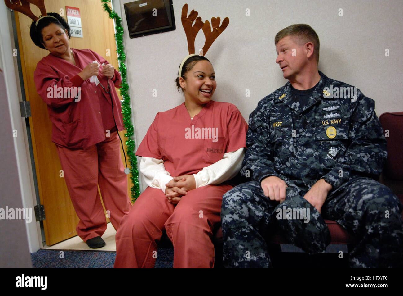 Master Chief Petty Officer of the Navy visits the Supervisor of ...