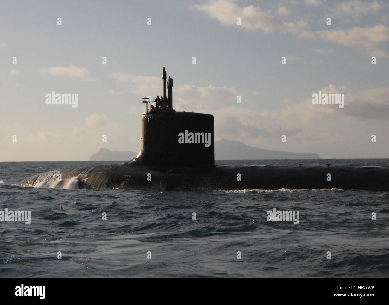 Virginia class attack submarine uss hi-res stock photography and images ...