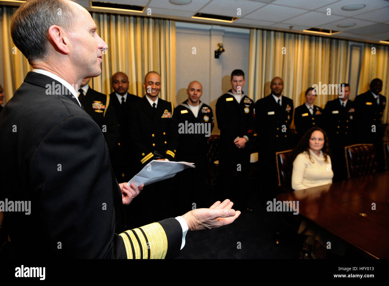 Active duty enlisted recruiter hi-res stock photography and images - Alamy