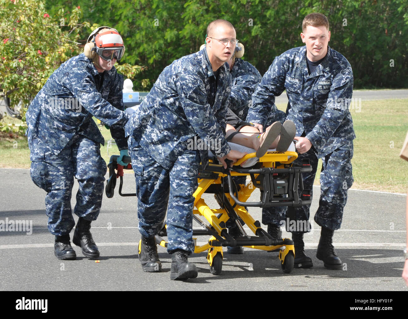 100113-N-8241M-103 GUANTANAMO BAY, CUBA (Jan. 13, 2010) Navy hospital ...