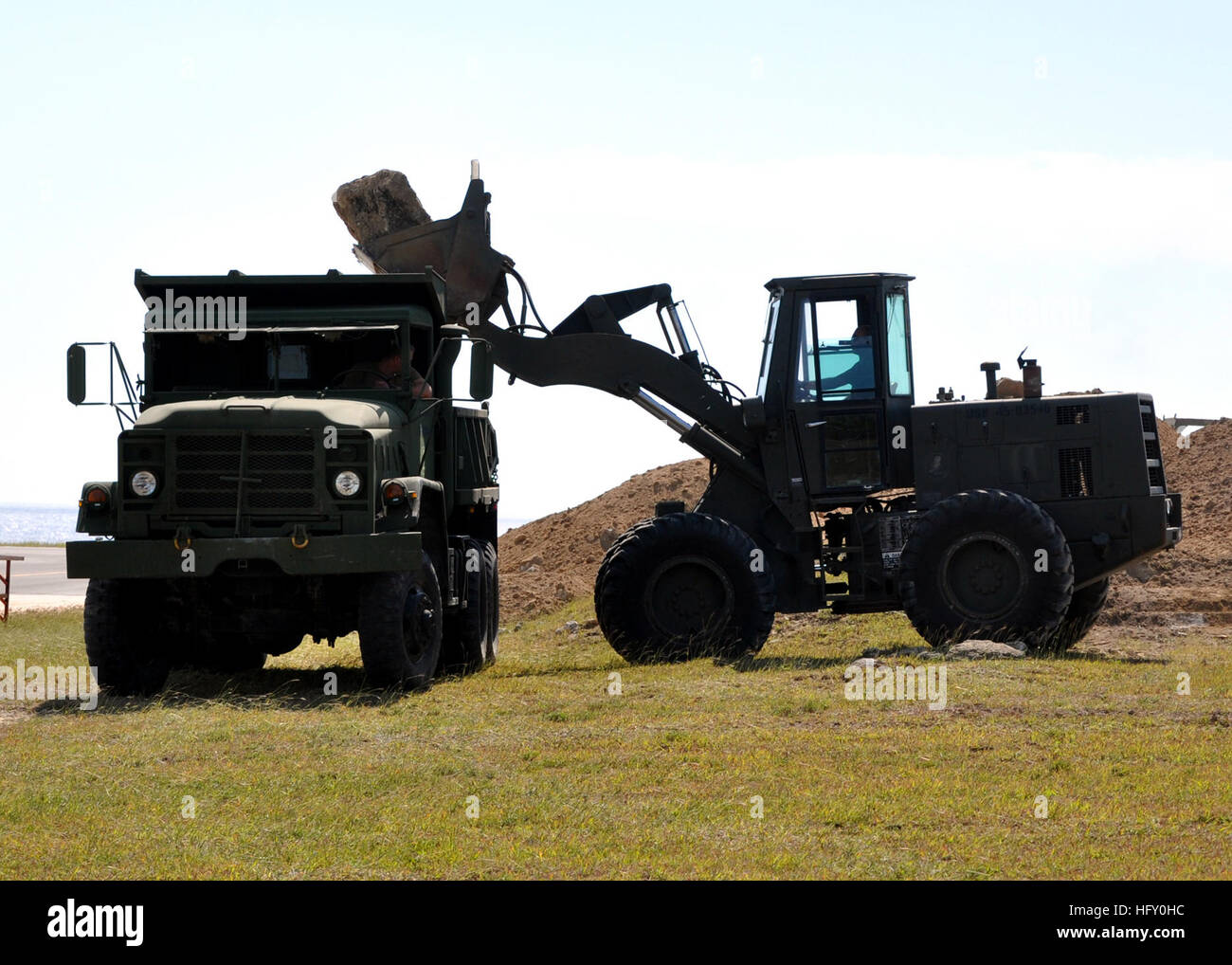 100120-N-8241M-078 GUANTANAMO BAY, Cuba (Jan. 20, 2010) Seabees ...