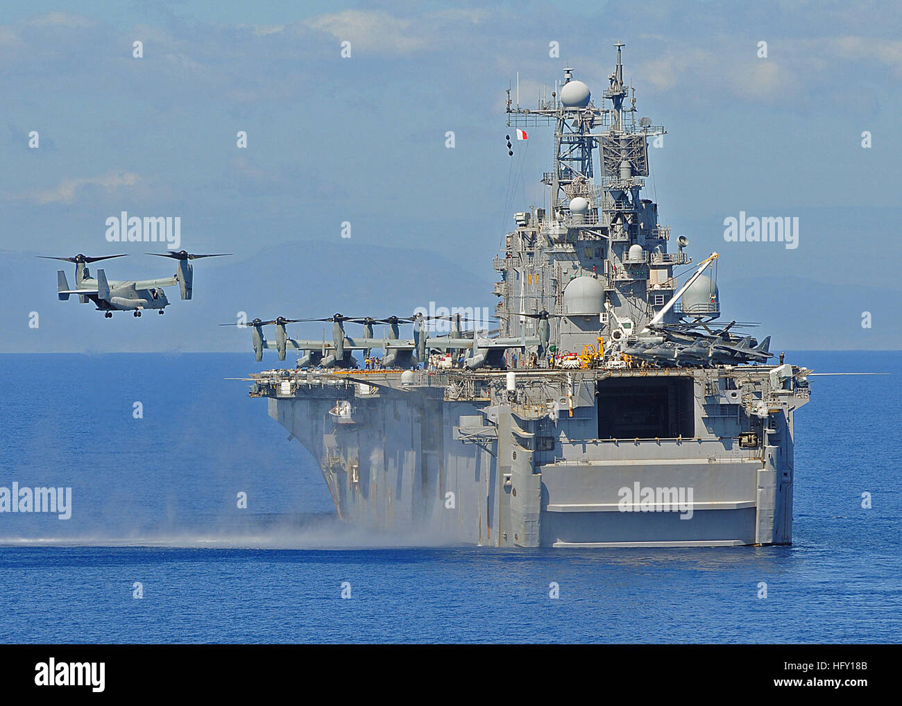 Multi purpose amphibious assault ship uss nassau lha 4 hi-res stock ...