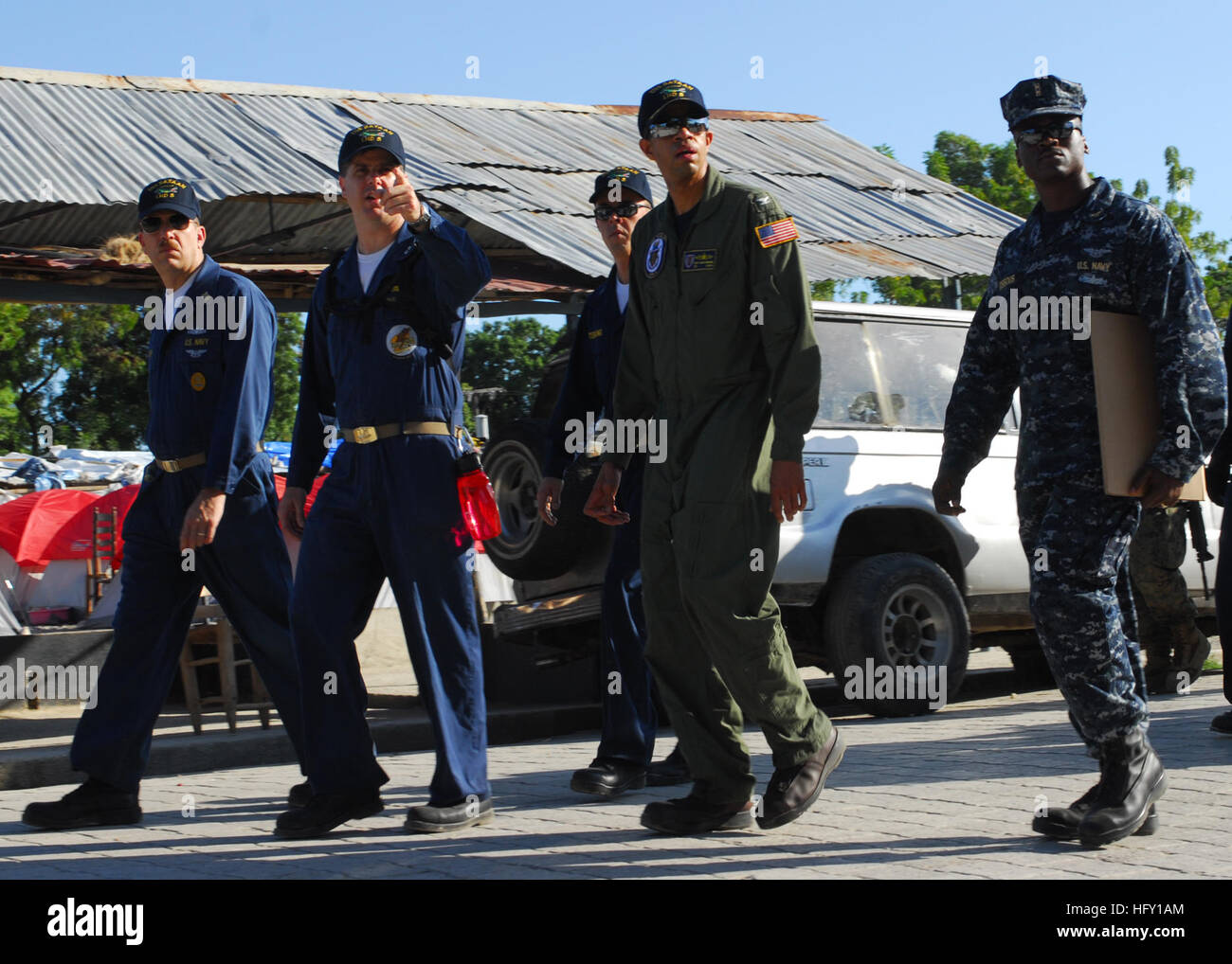 100130-N-1092P-058 Grand Goave, Haiti (Jan. 30, 2010) Lt. Jon Miller ...