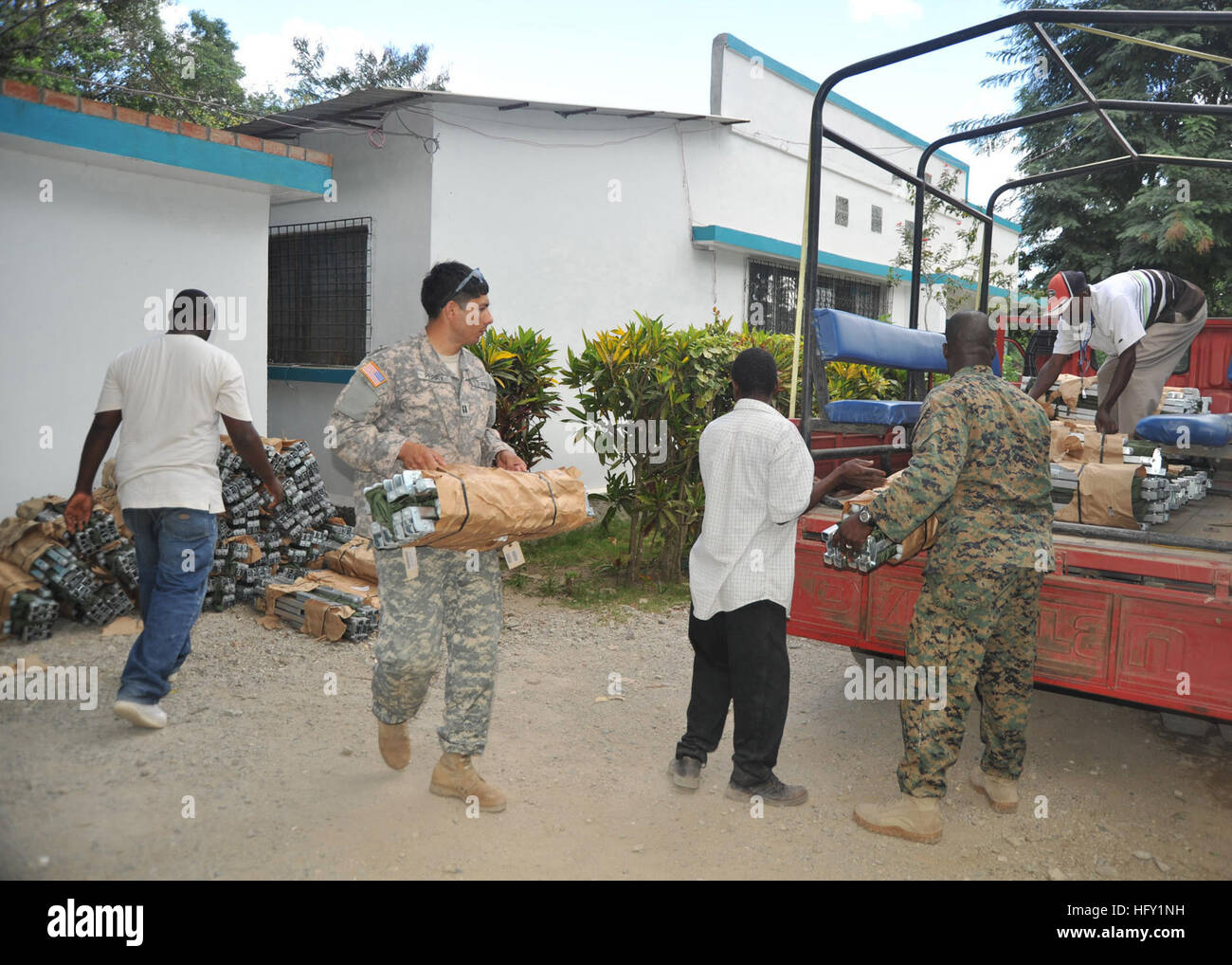 Special operations members from hi-res stock photography and images - Alamy